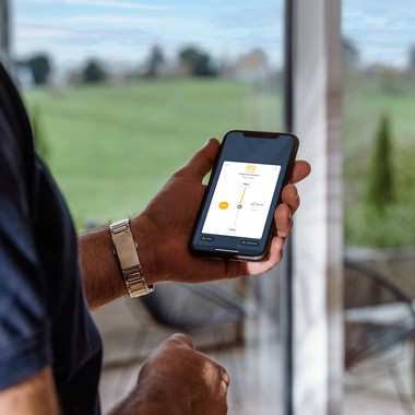 Somfy TaHoma® switch - Smart Home Hub for Motorized Shading & Your ...